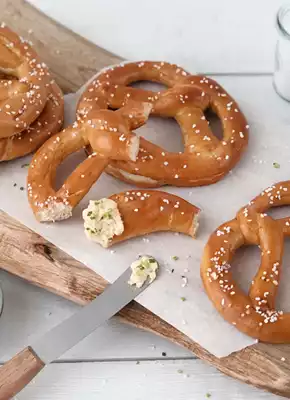 Brezel Rezept | Dr. Oetker