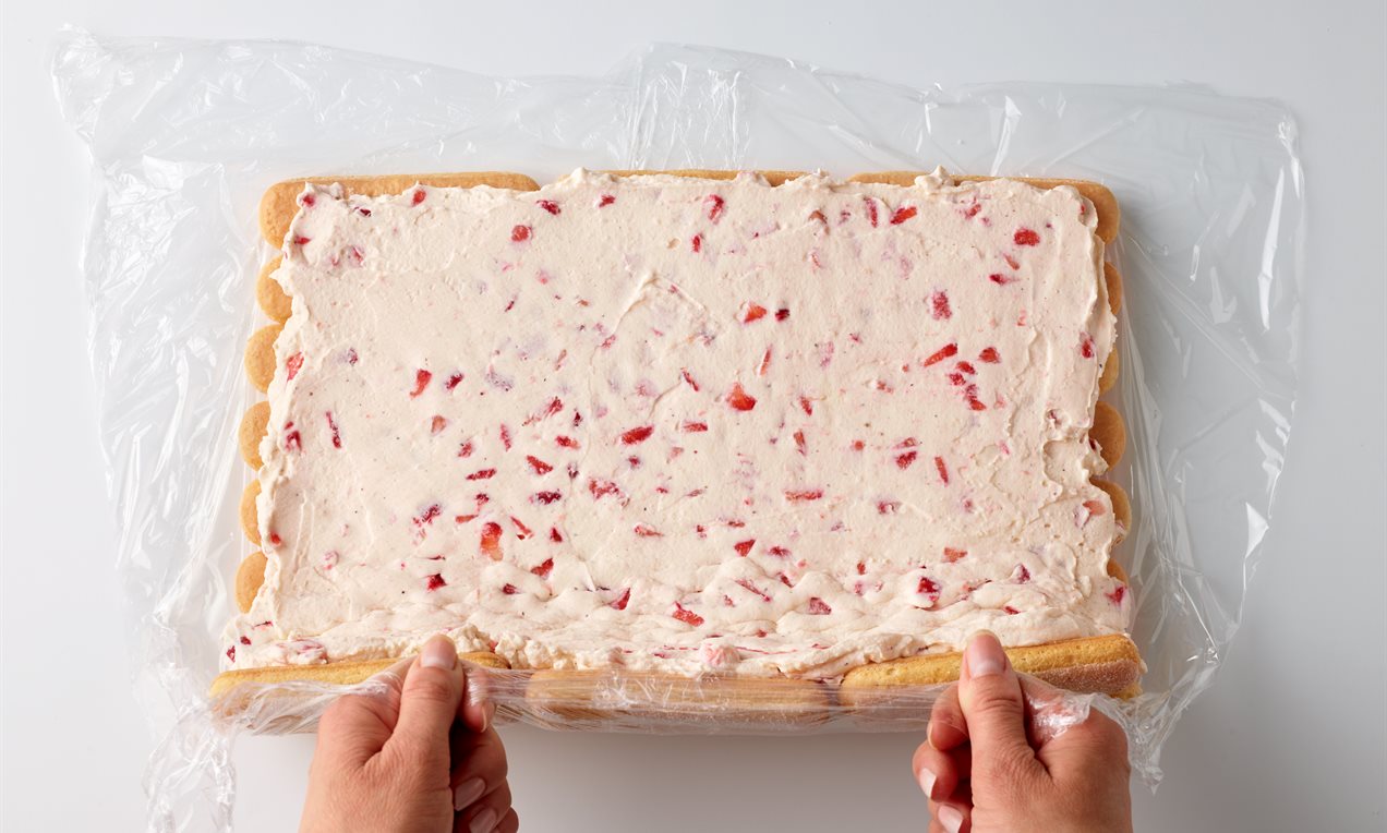 Biskotten-Roulade ohne Backen Rezept | Dr. Oetker